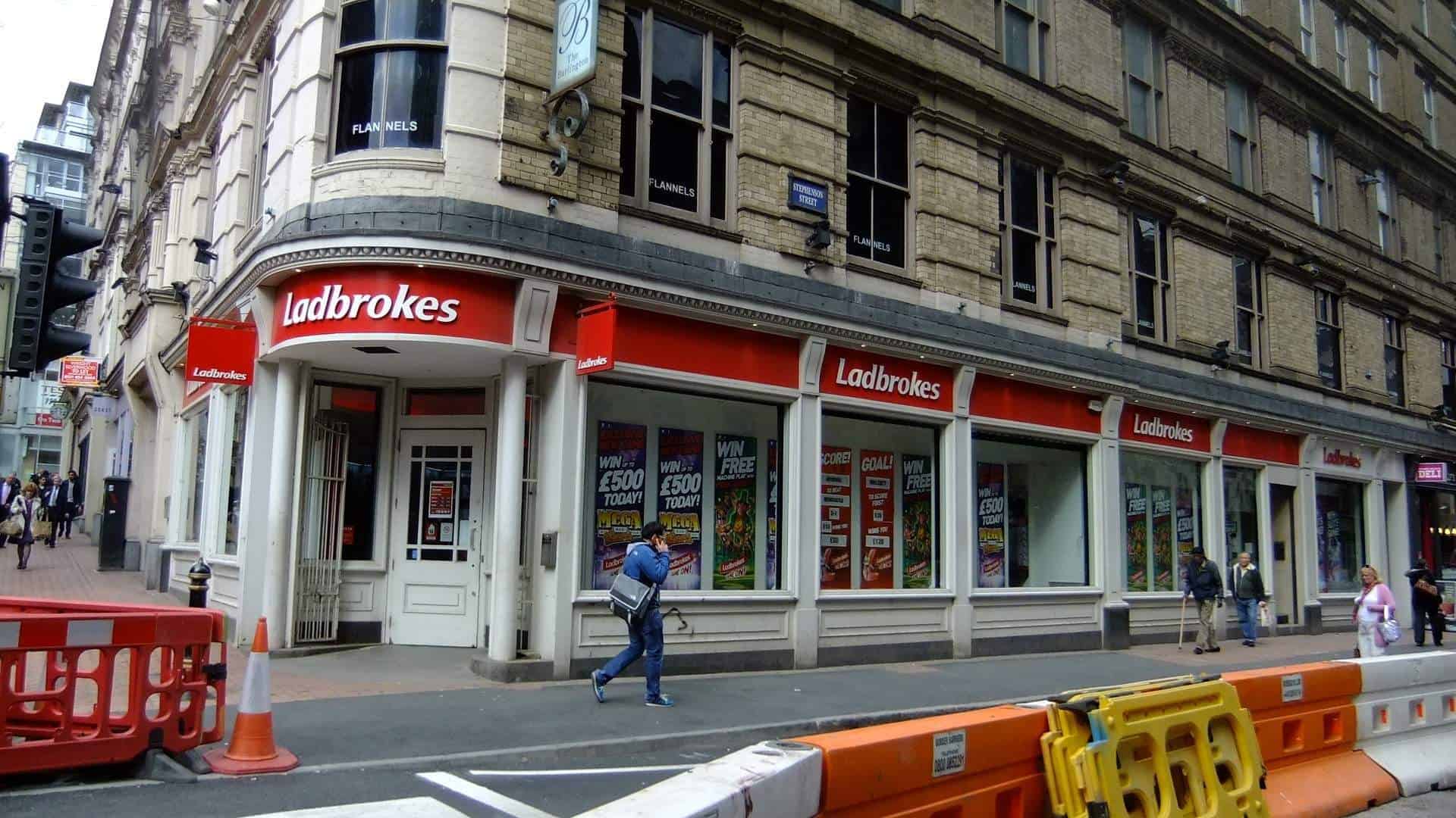 Ladbrokes, William Hill Not Expecting More UK Retail Shop Closures ...
